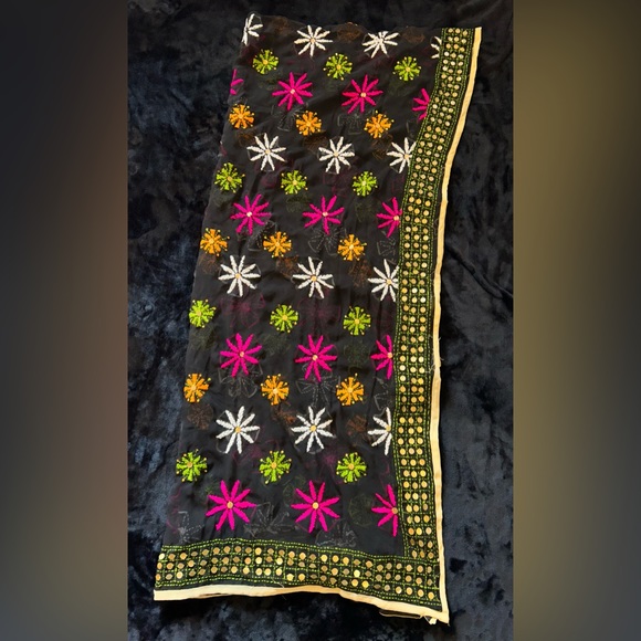 Ethnic Indian Wear | Dresses | Hand Embroidered Shawl Dupatta Intricate ...